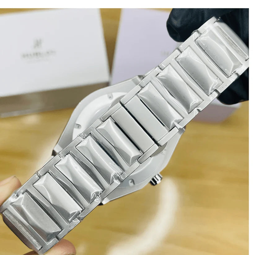 Hublot Classic Watch With Silver Cut – Digital Dukkan
